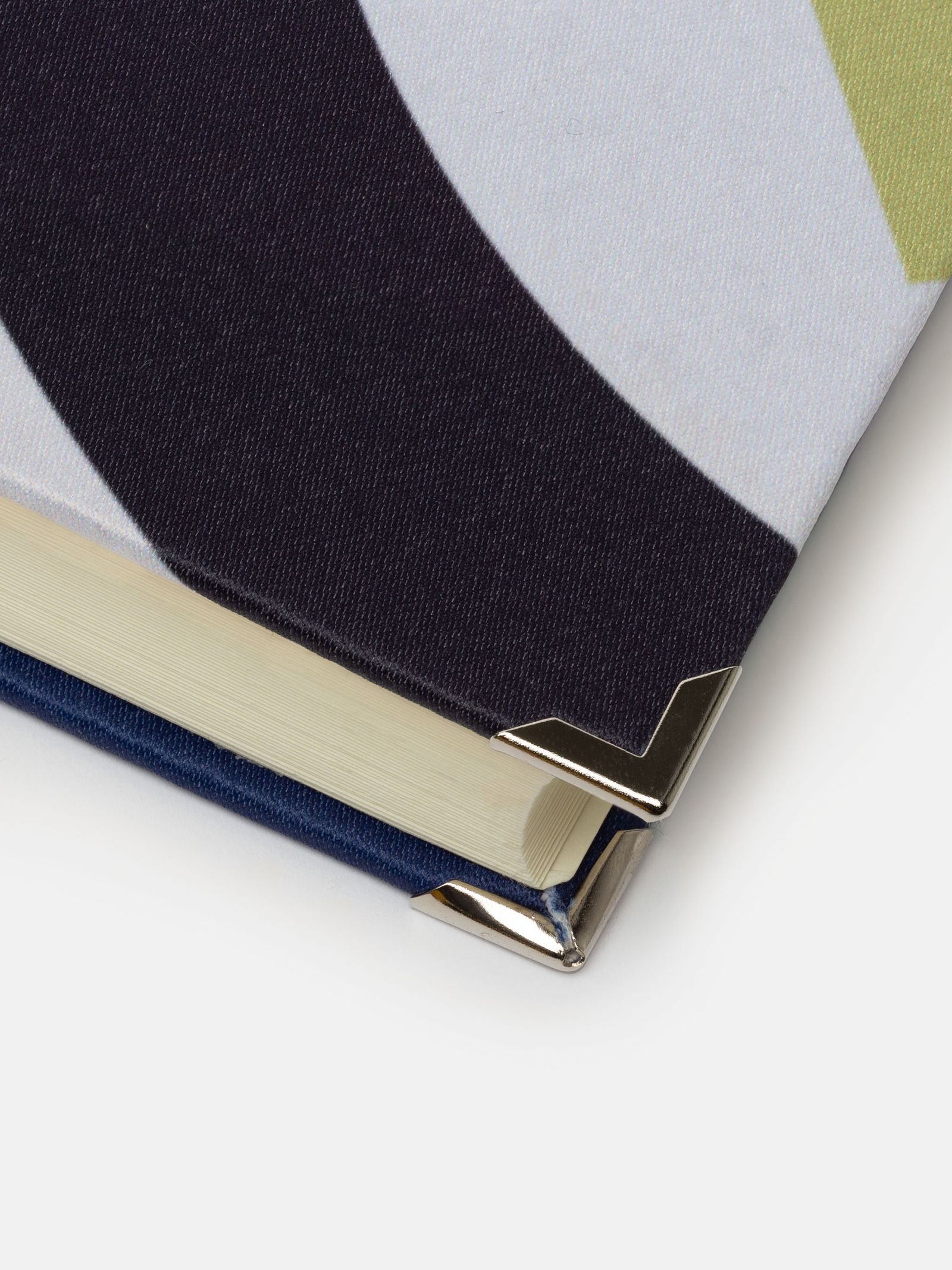 Custom Scrapbook. Create Your Own Scrapbook Online.