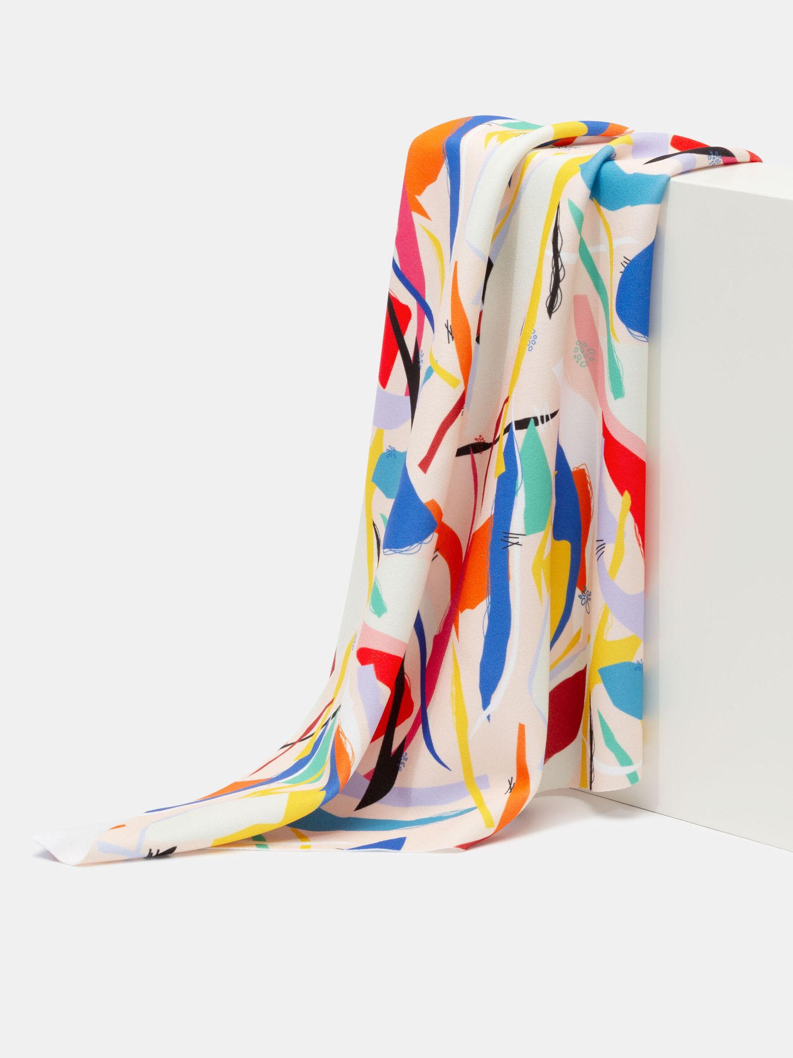 Scuba Crepe Fabric UK. Printing on Scuba Crepe Material.