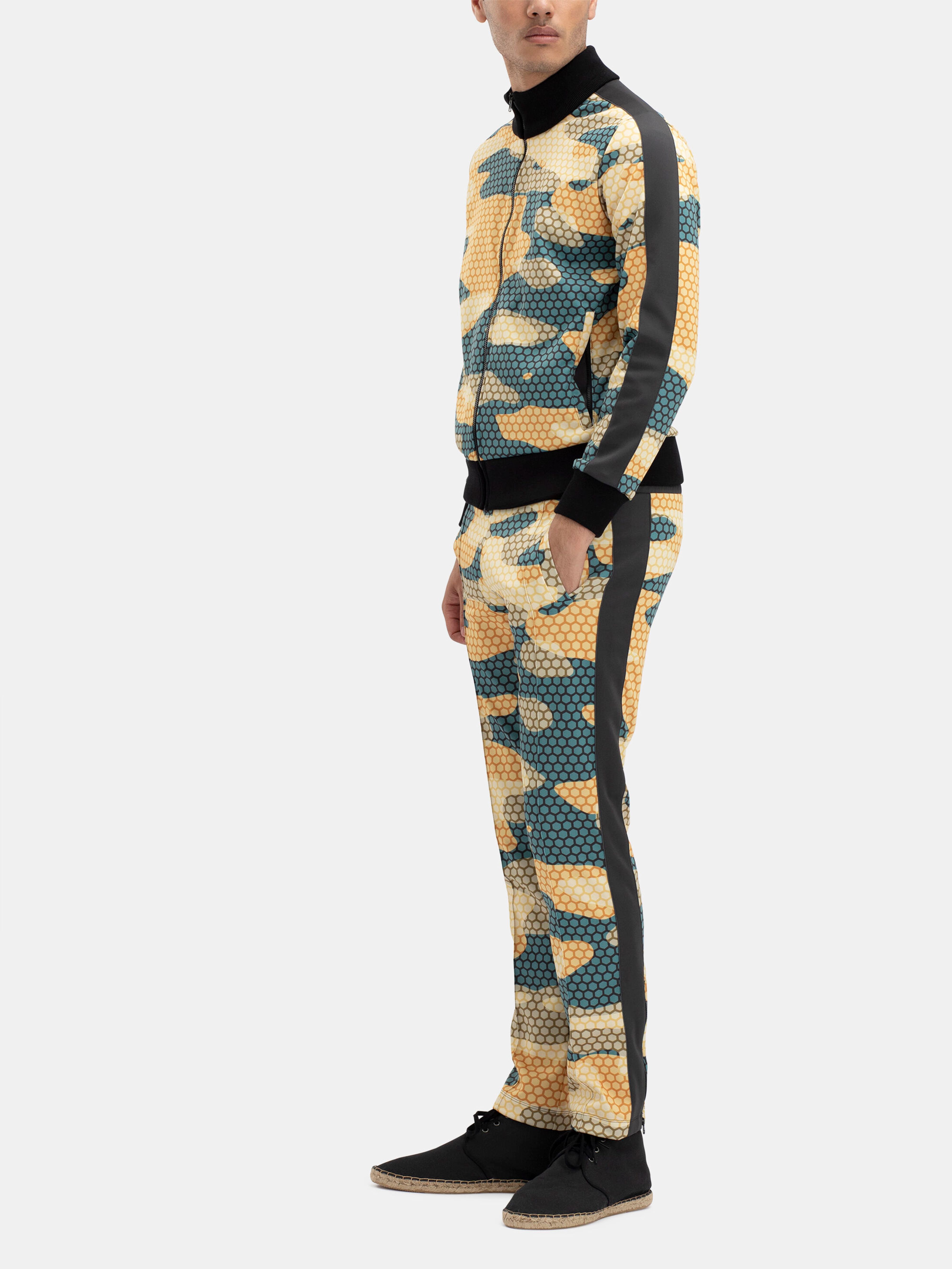 Custom Jogging Jacket & Pants. Tracksuit Printing.