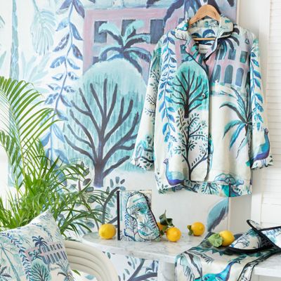 Contrado: Buy or Sell Artist Designs | Print on Demand